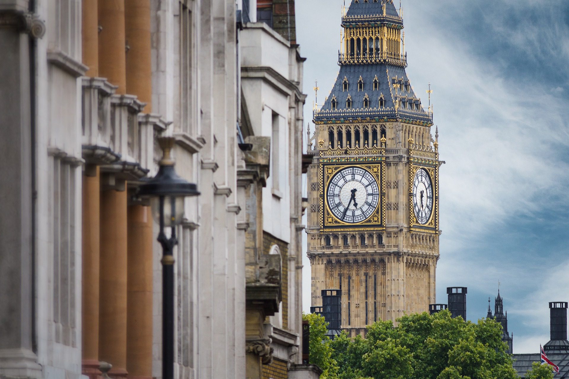Buying property in London: a complete guide | GuestReady